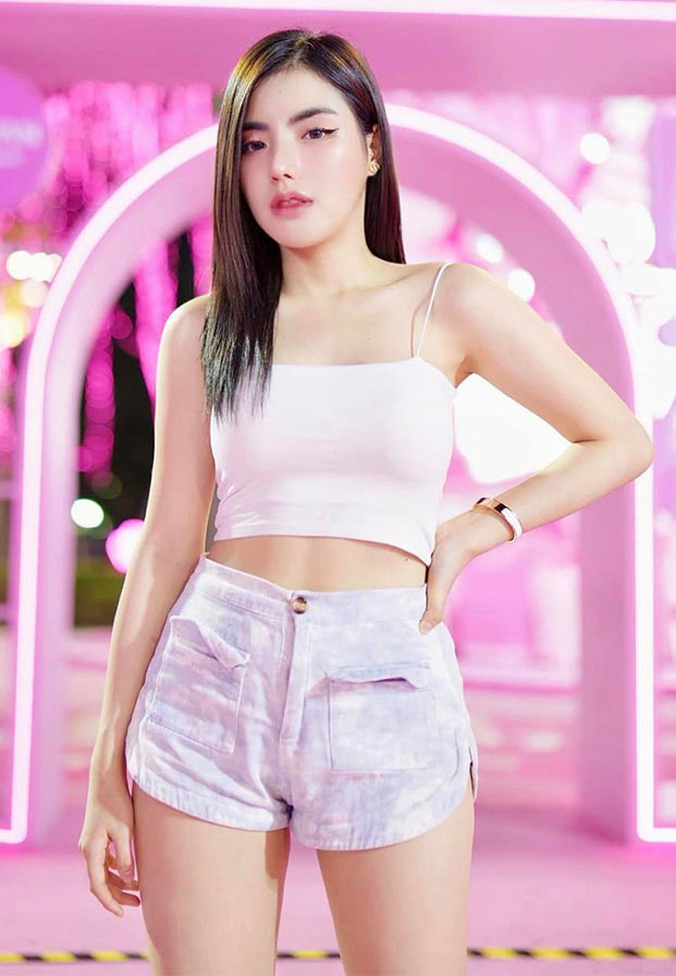 Hong Hong เน็ตไอดอลสาวสวย หุ่นเอ็กซ์ สายเซ็กซี่สุดแซ่บ